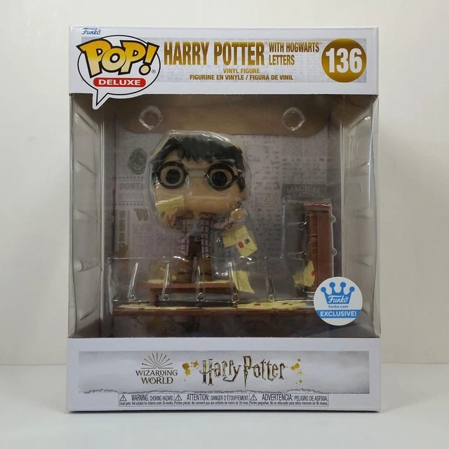 HARRY POTTER WITH Hogwarts Letters Deluxe 136 Pop Funko Shop Exclusive ...
