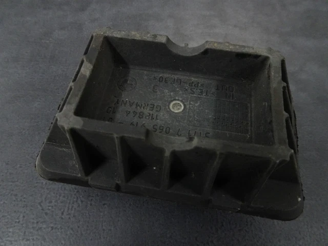 LIFTING PLATFORM 7065919 BMW 5er E60 E61 Jacking Point Puffer $46.24 ...