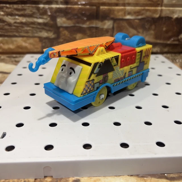 2017 MATTEL THOMAS & Friends Trackmaster Hyper Glow Kevin Motorized ...