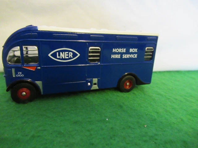 CORGI TRACKSIDE HARRINGTON Horsebox - Lner Scale 1:76 Dg213000 £2.50 ...