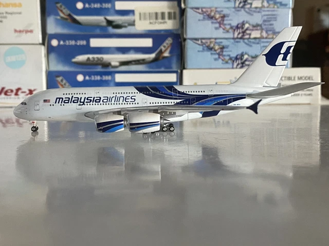 PHOENIX MODELS MAS Malaysia Airlines Airbus A380-800 1:400 9M-MNA ...