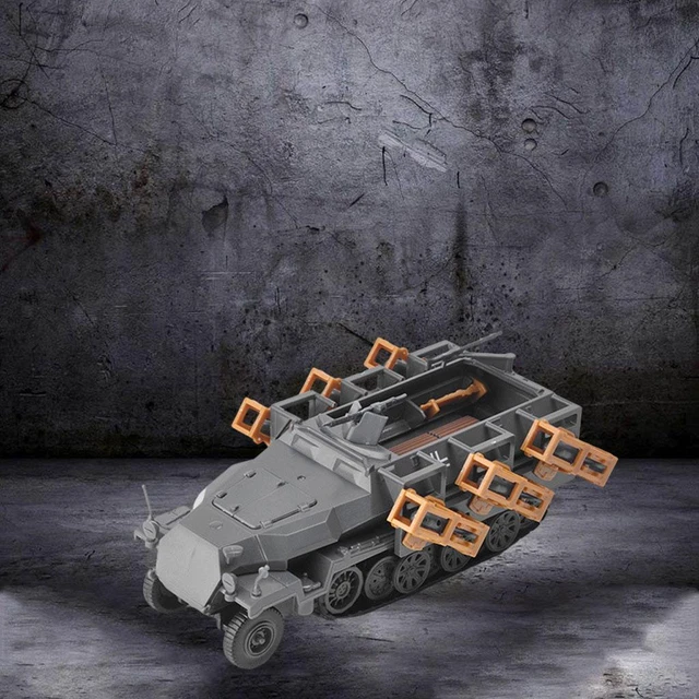 1:72 SCALE WWII German SdKfz 251 Tank Model Kit 4D Heavy £11.41 ...