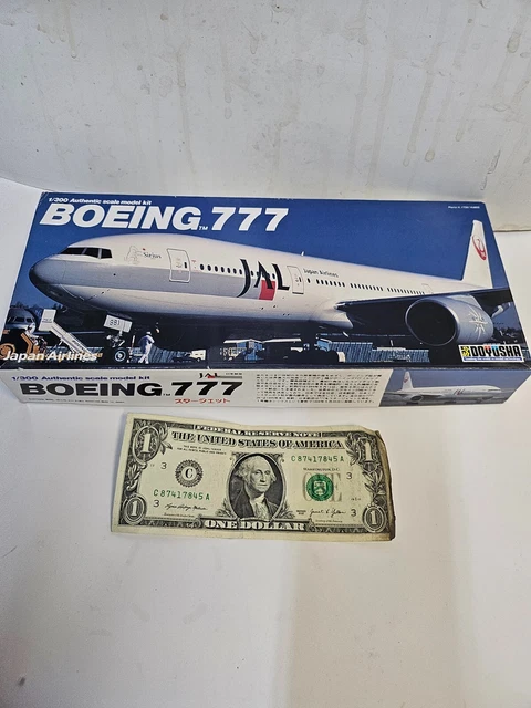 DOYUSHA JAPAN AIRLINES Boeing 777 Scale Model Kit #300-B7JL-1000 1:300 ...