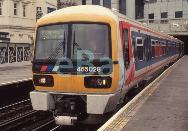 35MM RAILWAY SLIDE of Class 465 EMU 465028 @ Charing Cross - Copyright ...