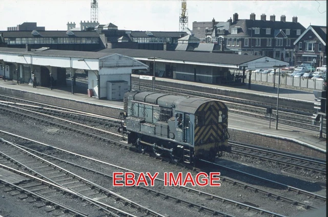 ORIGINAL 35MM SLIDE ORIG 35MM SLIDE CLASS 08 SHUNTER 08831 AT EASTLEIGH ...