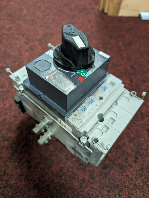 MERLIN GERIN COMPACT NS250H 250amp Triple Pole 3 Phase Breaker £50.00 ...