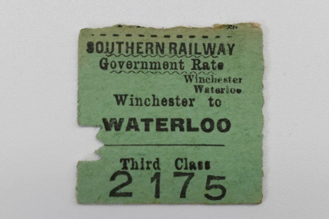 SOUTHERN RAILWAY TICKET No 2175 WINCHESTER to WATERLOO AUG 42 EUR 2,85 ...