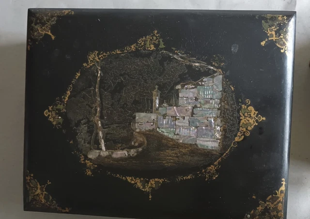 RARE ÉCRITOIRE DE voyage, Laque de Chine XIXème, incrustations nacre ...