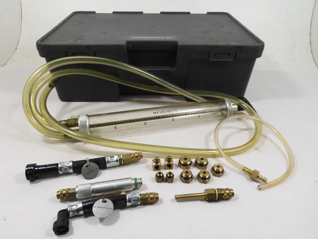 ORIG. VW SPEZIALWERKZEUG VAS6617 Handpumpe für Getriebeöl +4 Adapter ...