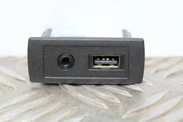 MERCEDES BENZ SPRINTER Vito W447 Aux Usb Connector Unit Port ...