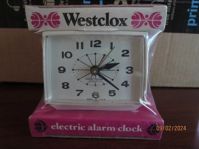 VINTAGE WESTCLOX ELECTRIC Alarm Clock In Box. Antique White Color NIB £ ...