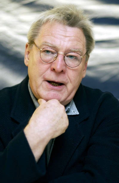 ALAN PARKER DIRECTOR producer at The Life of David Gale P/C, Kevin- Old ...
