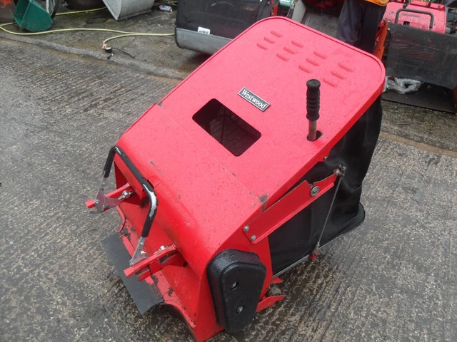 WESTWOOD COUNTAX RIDE On Mower Grass Leaf Powered Sweeper roller ...