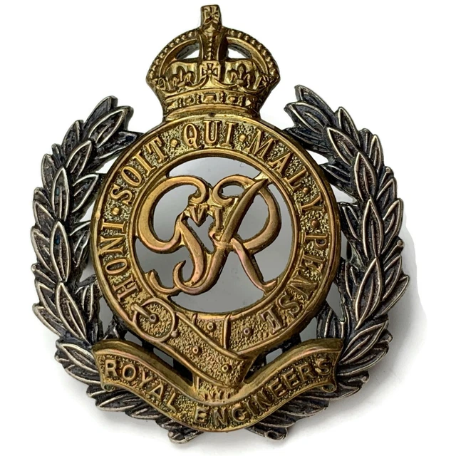 ORIGINAL WW2 ROYAL Engineers Corps BI-METAL Cap Badge - J.R.GAUNT ...