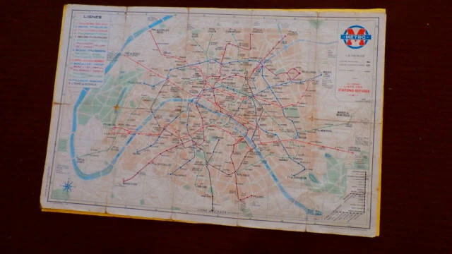 ANCIEN PLAN DE métro dimensions 48 x 33 avec stations refuge EUR 20,00 - PicClick FR