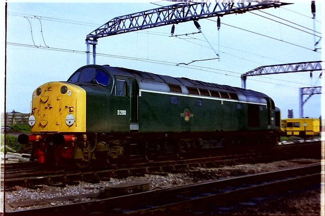 35MM RAILWAY COLOUR Negative Class 40 122 at Crewe £1.75 - PicClick UK