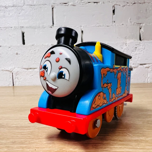 MUDDY THOMAS THE Tank & Friends Trackmaster Motorised Battery Operated ...