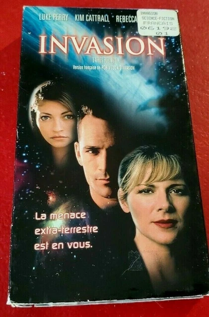 *RARE VHS FRENCH Movie Invasion - Luke Perry, Kim Cattrall $19.99 ...
