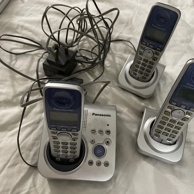 PANASONIC KX-TG7220E CORDLESS Phone Answering Machine set of 3 - no ...