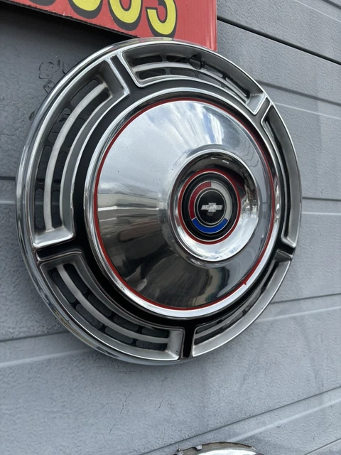 1968 CHEVROLET CHEVELLE Rare 14” Original Full hubcaps set 4 Red /Black ...