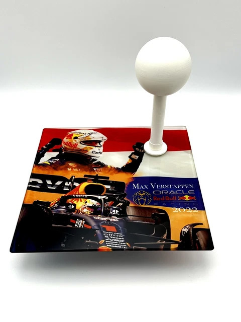 FORMULA 1 Max Verstappen 2022 Season 1:2 Helmet Glass Display Stand NEW ...