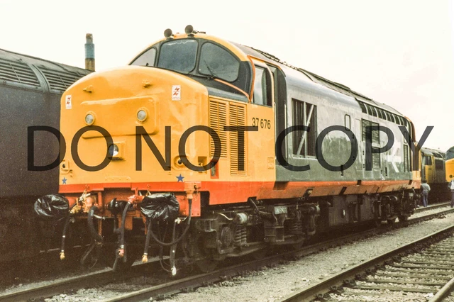 UK DIESEL TRAIN Railway Photograph Of Class 37 37676 Loco. Rm37-1619 £1 ...