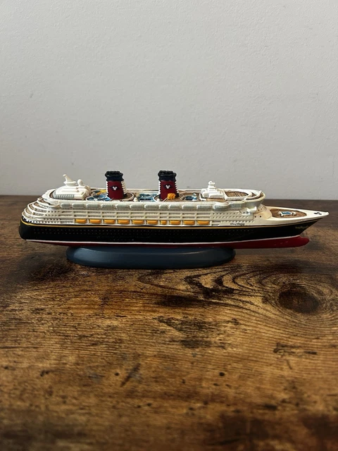 DISNEY CRUISE LINE "Wonder" Dcl Scale Model Ship Replica 10” £71.15 ...