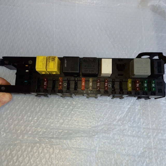 03-06 MERCEDES CLK W209 Rear Sam relay Fuse Box 2095452301 £80.00 ...