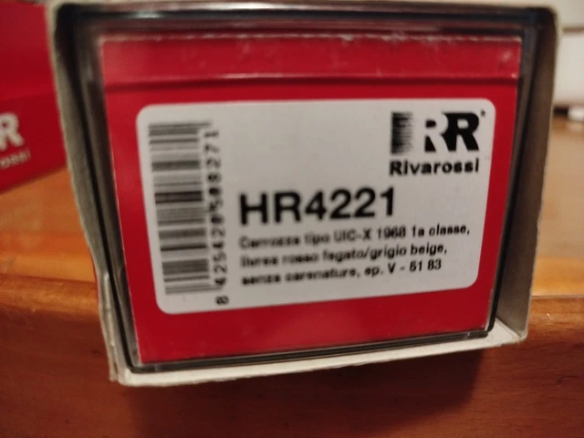 CARROZZA PASSEGGERI RIVAROSSI 1°classe FS tipo UIC-X- Art. HR4221 EUR ...
