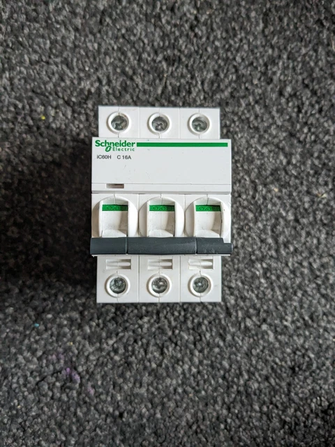 SCHNEIDER IKQE 16 Amp Triple Pole MCB 16A C16 iKQ KQE TP 3P £22.00 ...