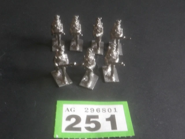 LEAD SOLDIERS FOR Battle Of Waterloo 7 British Line Infantry Advancing ...