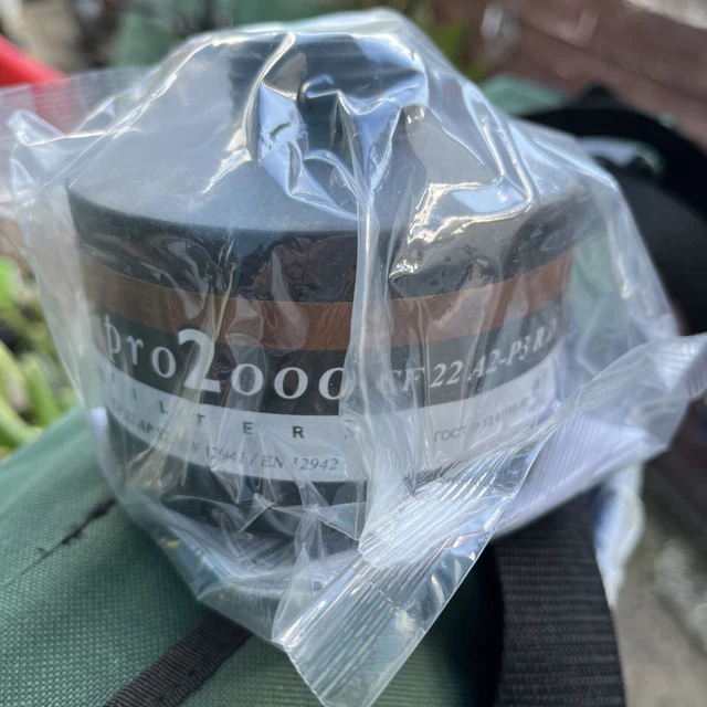 SCOTT SAFETY PRO 2000 CF32 A2B2E2K2-P3 40mm Gas Mask Filters £12.00 ...