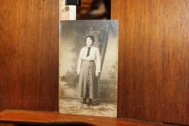 VINTAGE POSTCARD ANTIQUE 1890's-1900's Real Photo Pretty Lady $4.00 ...