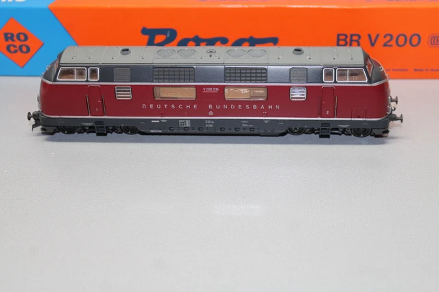 ROCO 43522 DIESEL Locomotive Series V200 035 DB Gauge H0 OVP £74.42 ...