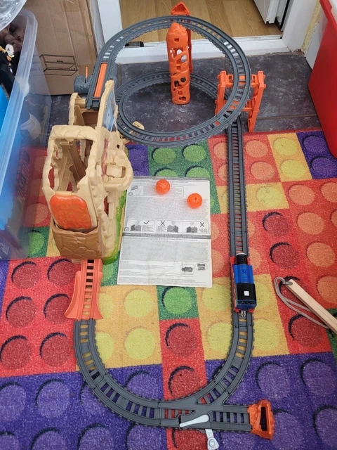 THOMAS & FRIENDS Trackmaster Volcano Drop Set £14.99 - PicClick UK
