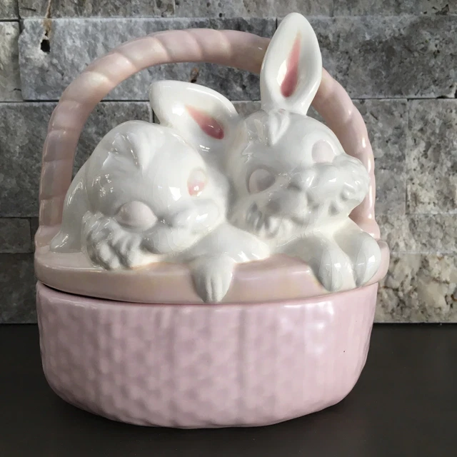 VINTAGE ANTHROPOMORPHIC MCM Rabbits/Bunnies In Easter Basket Ceramic ...