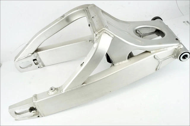 ORIGINAL REAR SWINGARM Yamaha YZF R6 01 02 £55.51 - PicClick UK