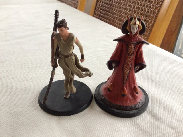 DISNEY STAR WARS static figures 3-3/4 inch Rey and Queen Amidala £5.00 ...