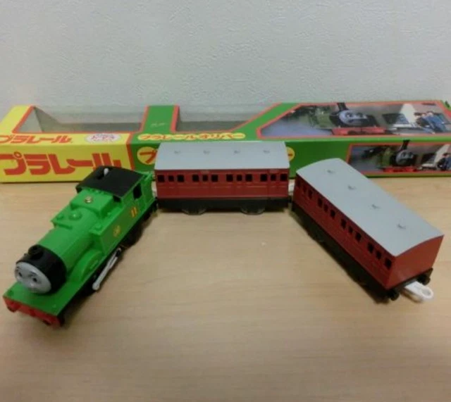 TOMY PLARAIL THOMAS & Friends OLIVER Trackmaster Train with outbox ...