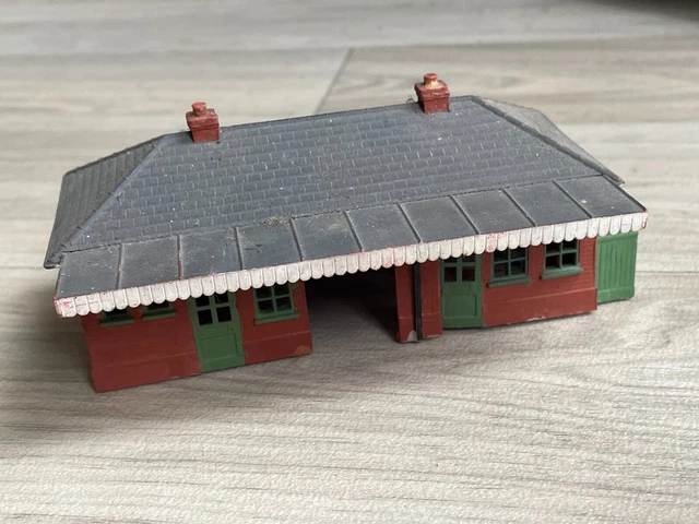 AIRFIX HO OO Gauge Thatched Cottage and House Lot of 13 £49.99 ...