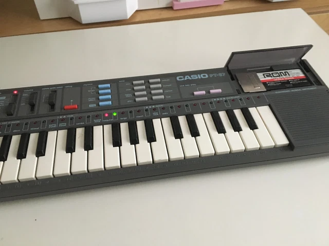 CASIO VINTAGE CASIOTONE PT-87 Mini Keyboard with ROM fully working £45. ...