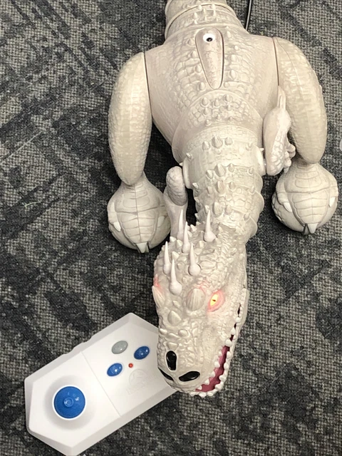 JURASSIC WORLD ZOOMER Dino RC INDOMINUS REX Remote Control Dinosaur ...