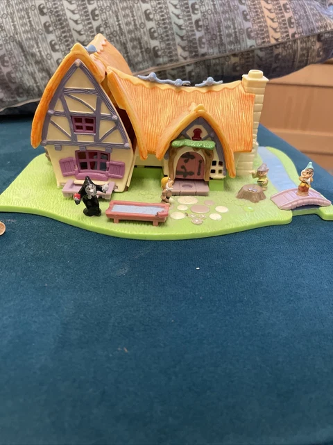 VINTAGE BLUEBIRD 1995 Polly Pocket Disney Snow White Cottage Playset ...