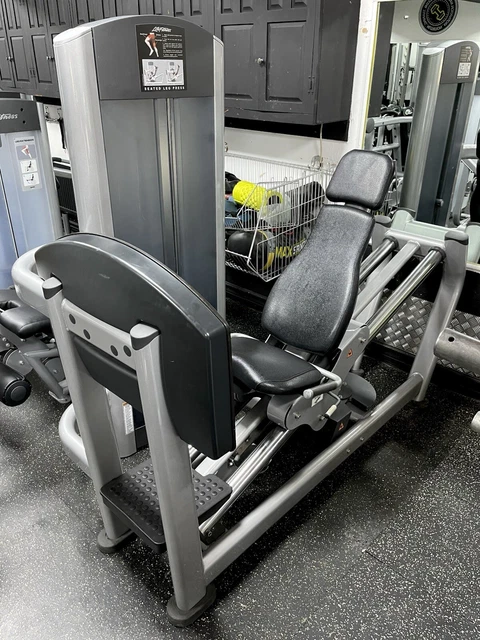 LIFE FITNESS SIGNATURE Series Seated Leg Press Machine Commercial Gym ...
