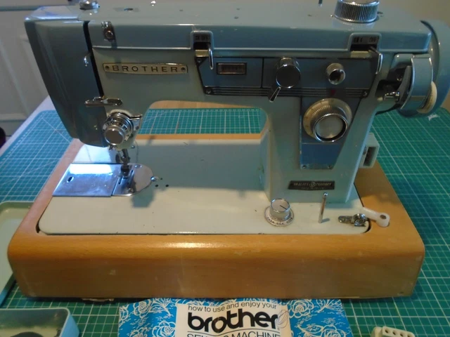 BROTHER VINTAGE Sewing Machine - Model No. 821 Made In Japan (needs ...