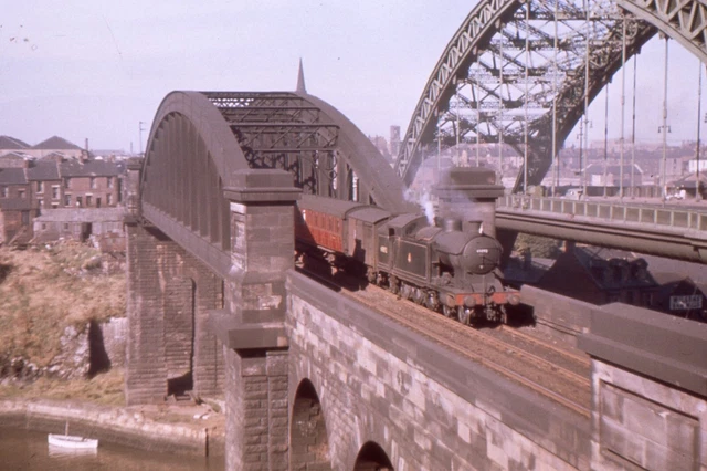 35MM RAILWAY SLIDE: COLOUR-RAIL: BRE 198: CLASS A8: 69892 £2.00 ...