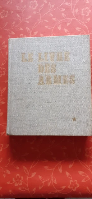 LE LIVRE DES ARMES PISTOLETS ET REVOLVERS - Dominique VENNER - 1978 EUR 6,50 - PicClick FR