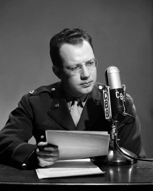 NEWS REPORTER BILL Downs is photographed in uniform : March 1 1944 Old ...