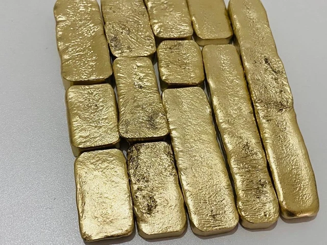 550 GRAMS SCRAP Gold Bar For Gold Recovery Melted Different Computer ...