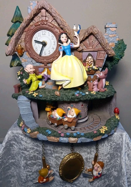 DISNEY SNOW WHITE Hidden Treasure Cuckoo Clock Bradford Excuan Ltd ...